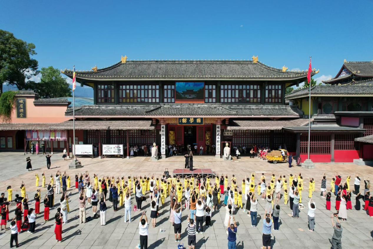 Introduction - Emei Kungfu Academy for traditional Emei Boxing Emei ...